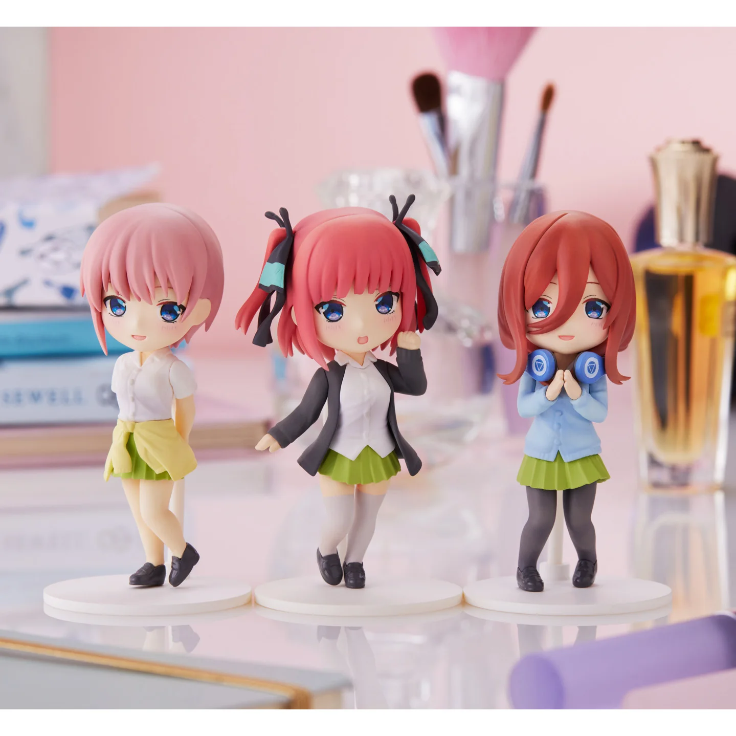 In Stock Nakano Miku Ichika Nino Anime Figure Models The Quintessential ...