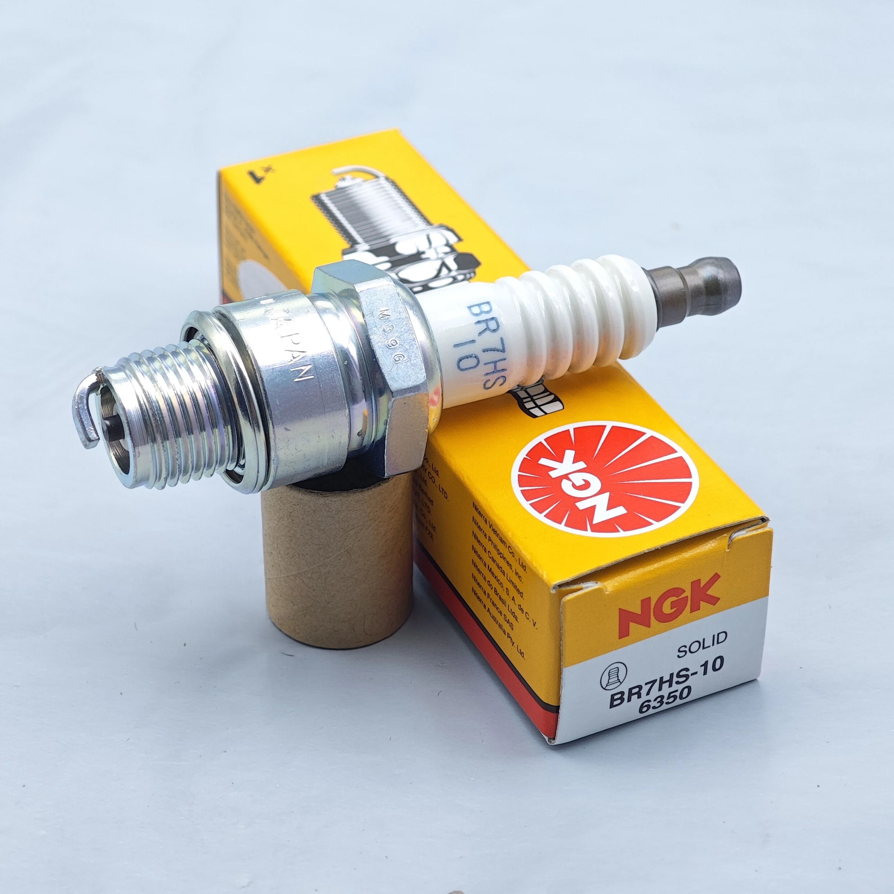 1pcs-Original-Spark-Plug-BR7HS-10-For-Two-Stroke-Lifeboat-Yamaha ...