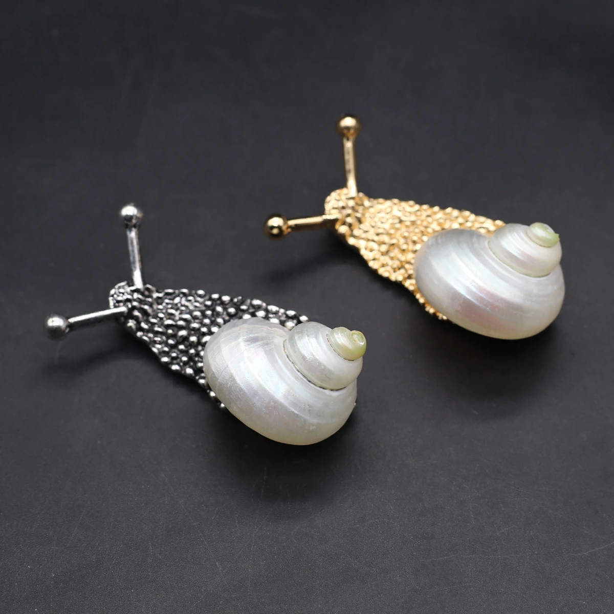 Natural Shell Retro Snail Shape Brooch Corsage Alloy Black And White ...