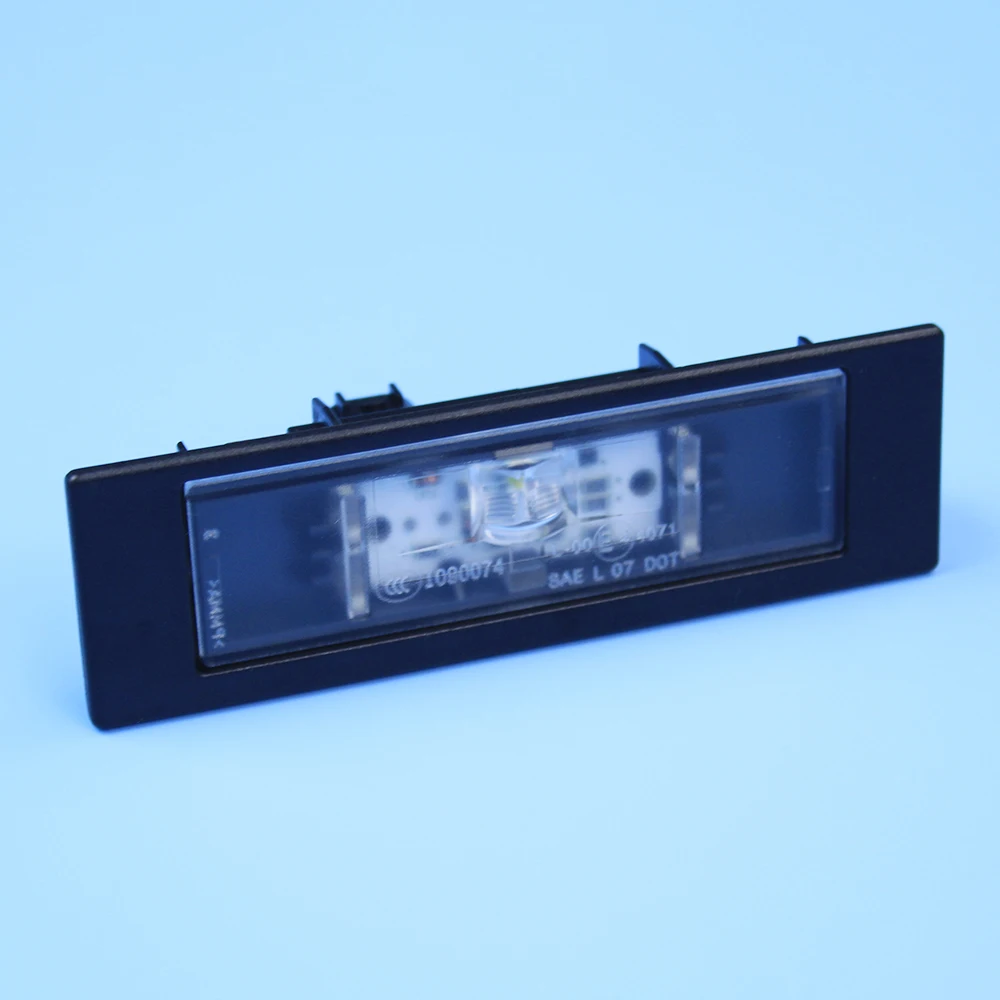 LED License Plate Light OEM 63267193294 For BMW Z4 E85 E86 E89 E81 E87 ...