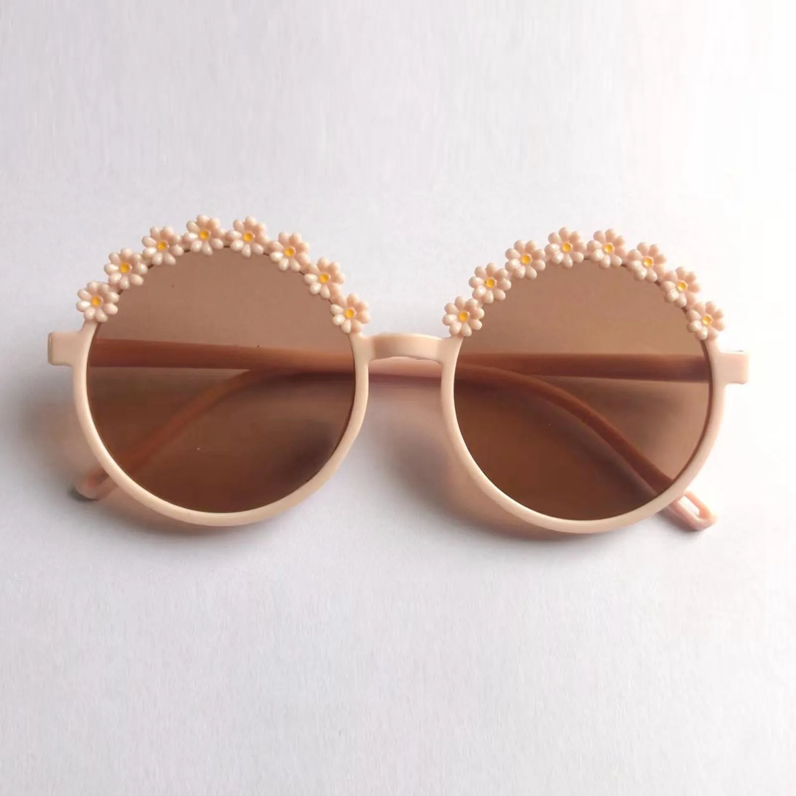 EWODOS-Kids-Summer-Cute-Flower-Shape-Sunglasses-Lightweight-Sun ...