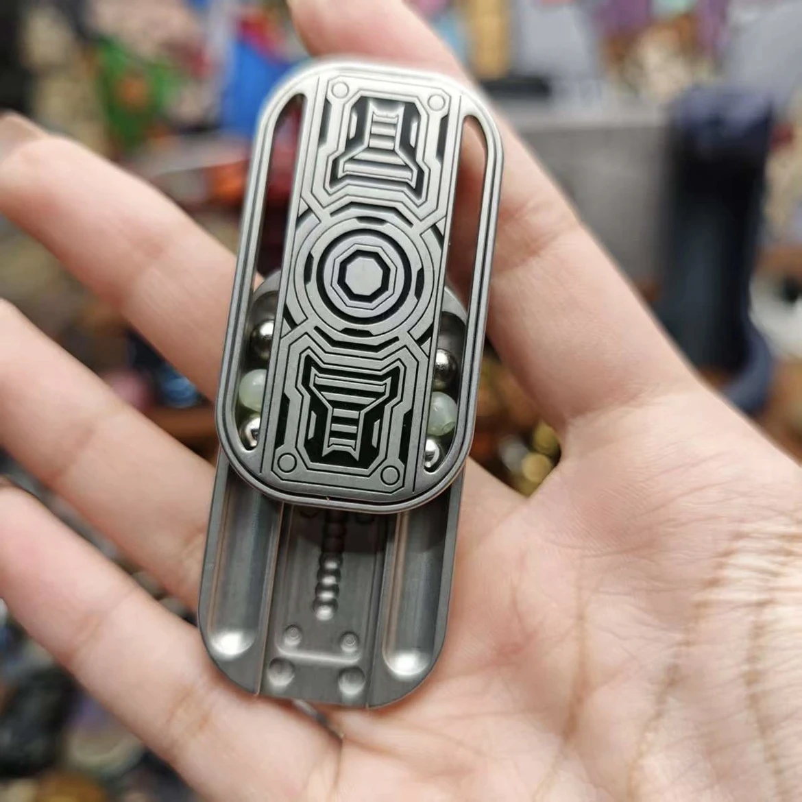 Magnetic Fidget Slider Stainless Steel Mecha Hollow Spinner EDC Toys ...