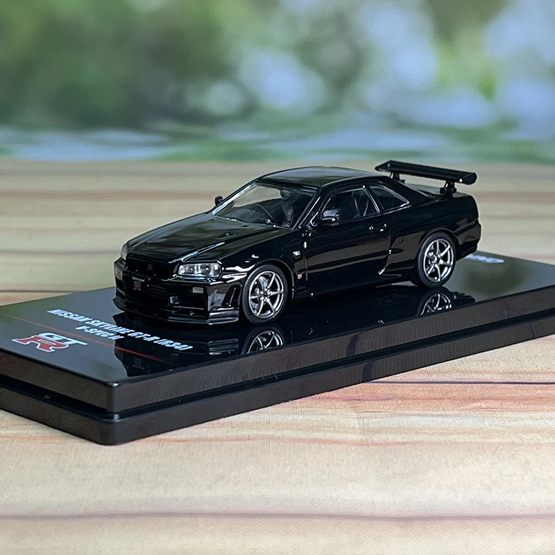 INNO-1-64-GTR-R34-modelo-de-coche-negro.jpg