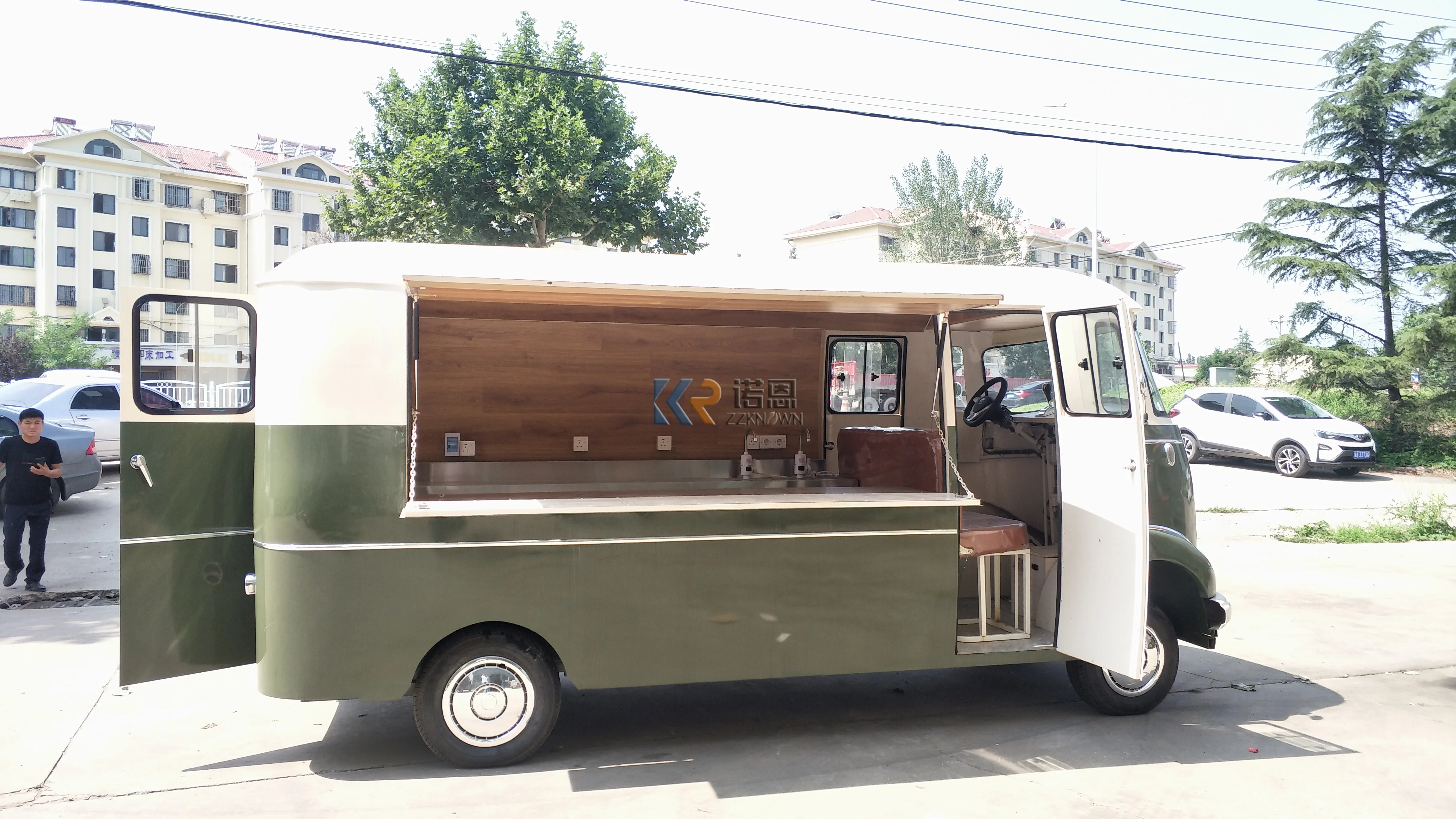 New Design Large Big HY Food Van Fast Food Truck Camper Car Street ...