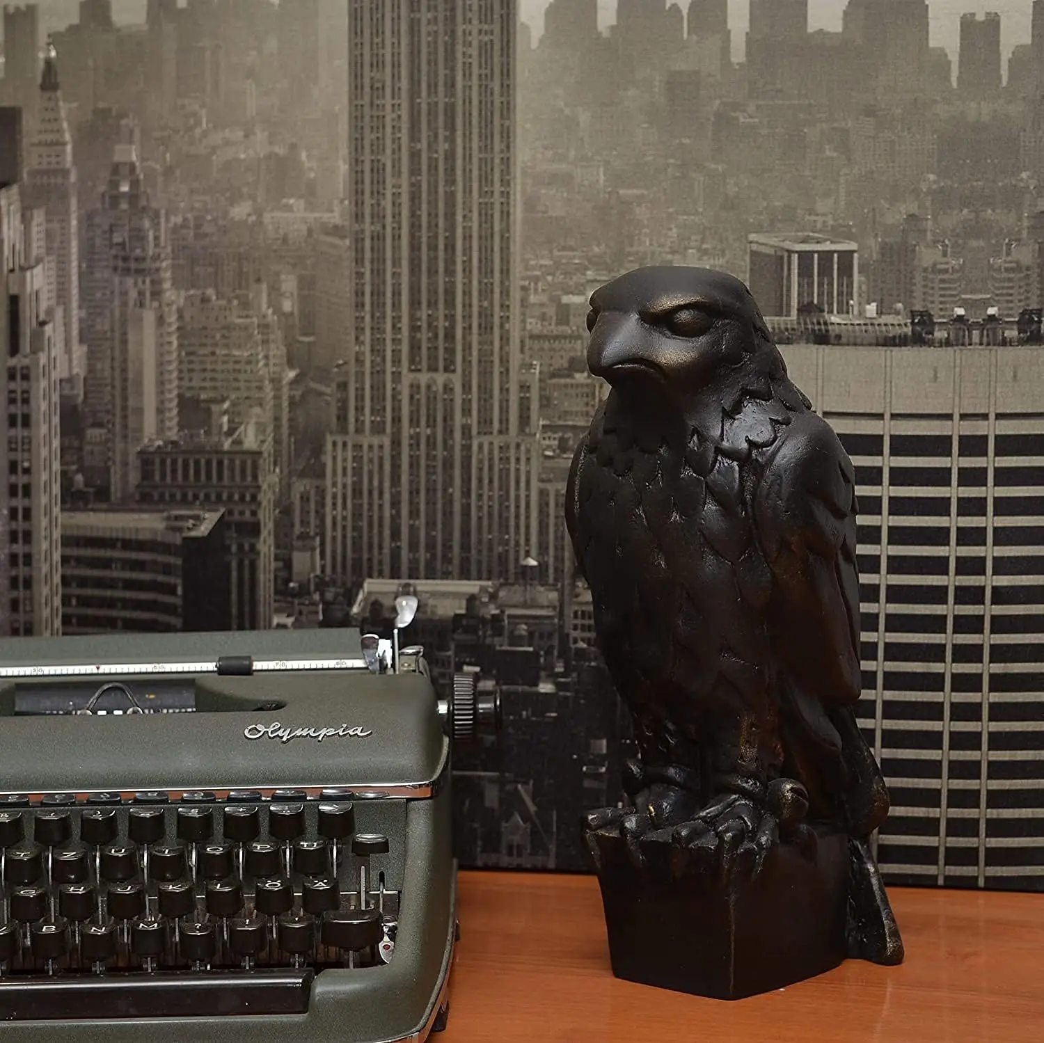 Falcon statue props secret room resin statue sculpture home table ...