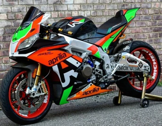 Aprilia Rsv4 Custom