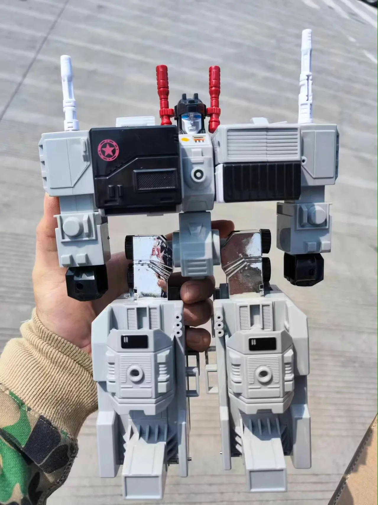 Metroplex Toy
