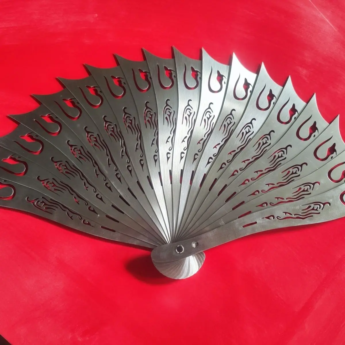 Hand Fan Metal Blue Metal Tai Chi Fan Are Popular Among Tai Chi