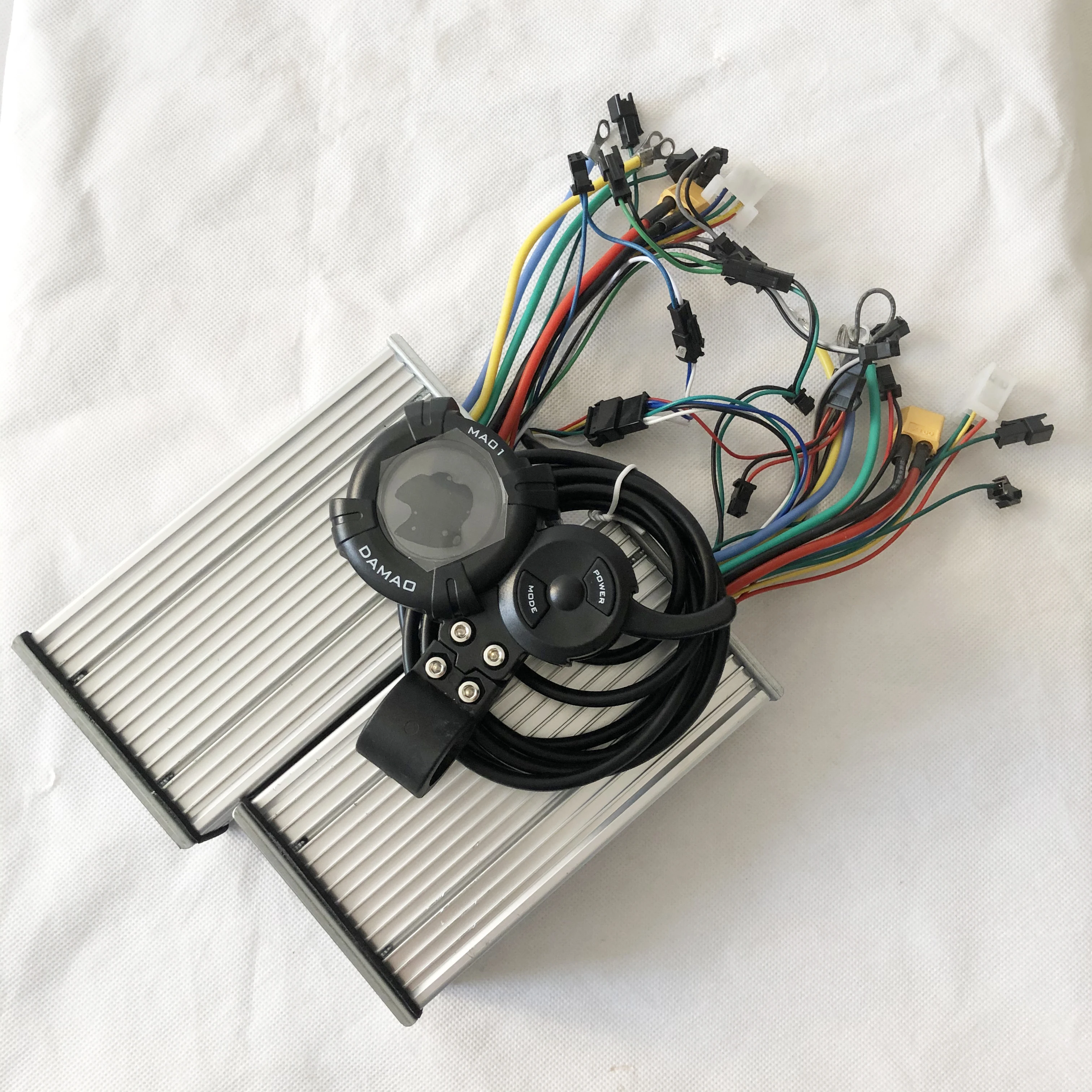 Dual-Drive-Controller mit buntem LCD-Display 48V 60V 45A 60V 72V 50A ...