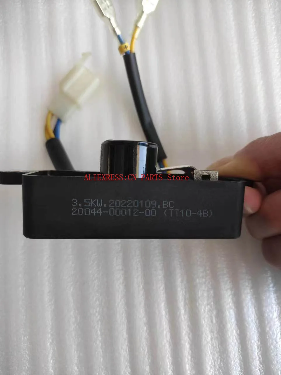 3-5-kw-TT10-4B-lihua-avr-spannungs-regler-generator-teil.jpg