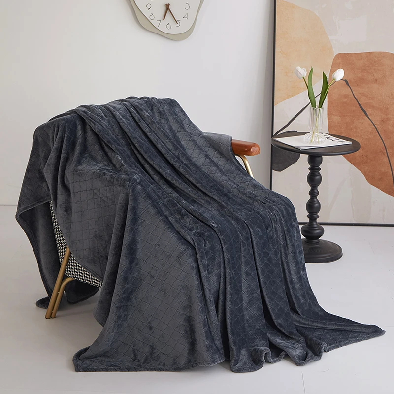 Skin-friendly-Blanket-Velvet-Bedspread-On-The-Bed-Simple-Style-Sofa ...