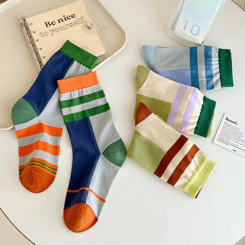 Asymmetric-personalized-sports-socks.jpg