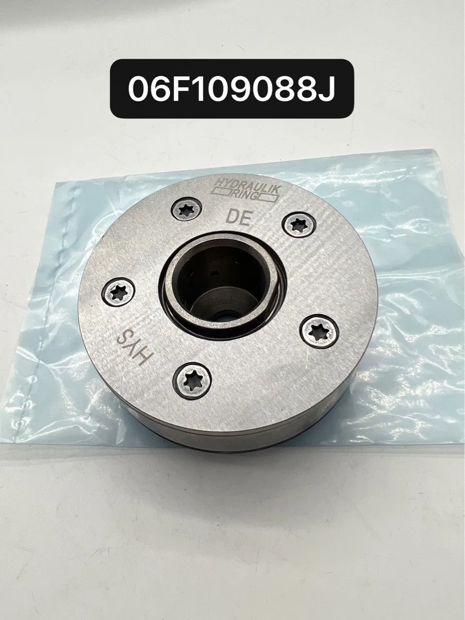 427110930-Cam-shaft-adjuster-for-VW-2-0-TFSI-Golf-Passat-Audi-A4 ...