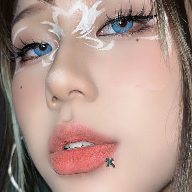 Vertical Philtrum Piercing