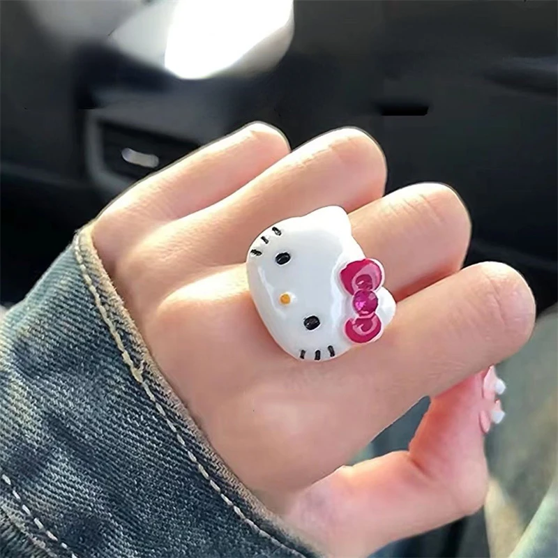 Hello Kitty Finger