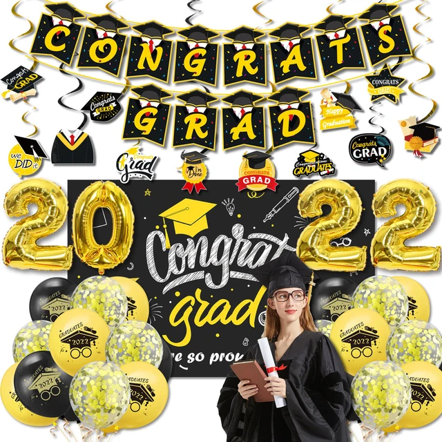 2022 Graduation Centerpieces