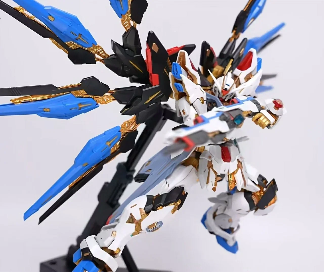 Модель PIANXIN XUNXIN MG 1/100 MGEX Strike Freedom, комплект модели полуночного покрытия в сборе ...