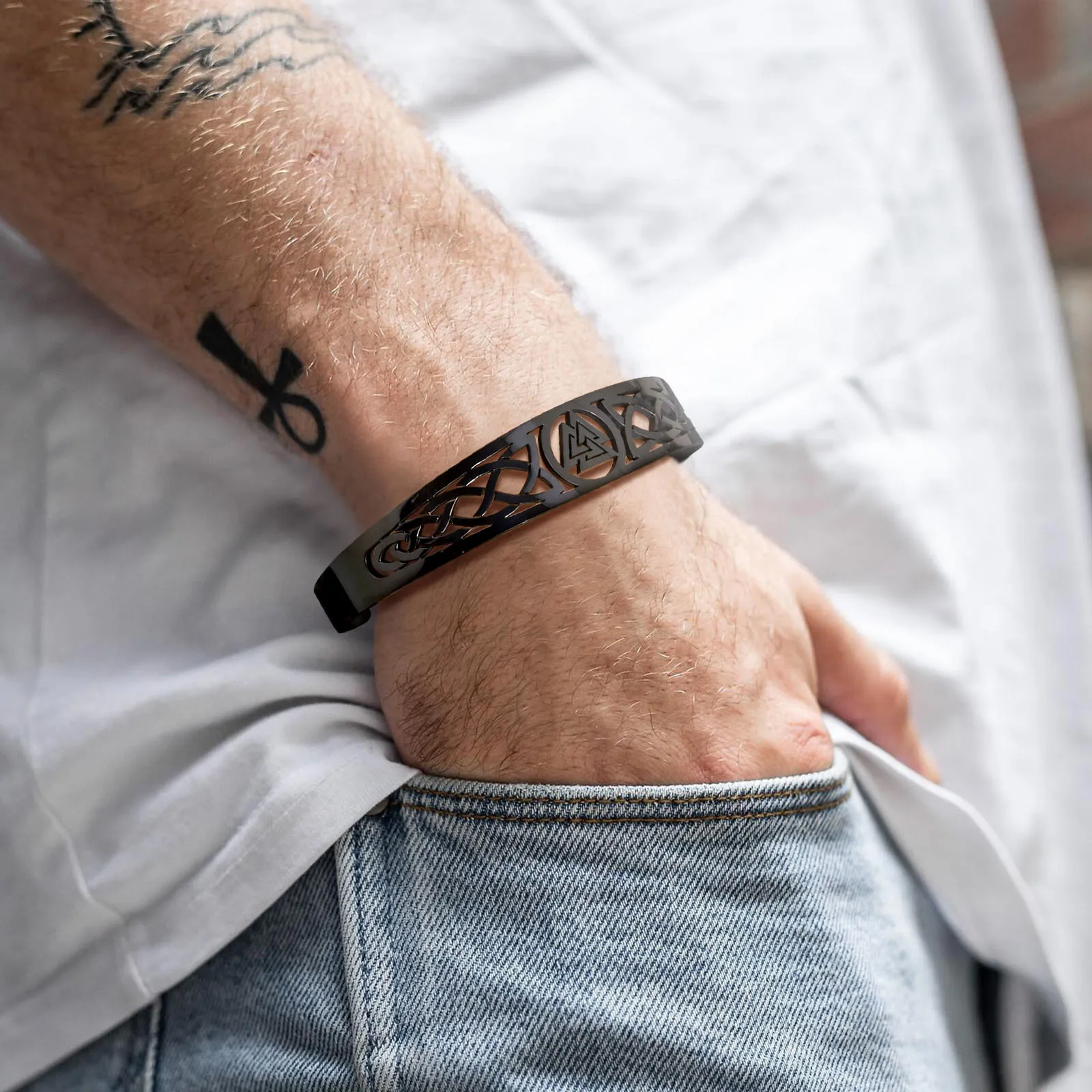 Celtic Warrior Knot Armband