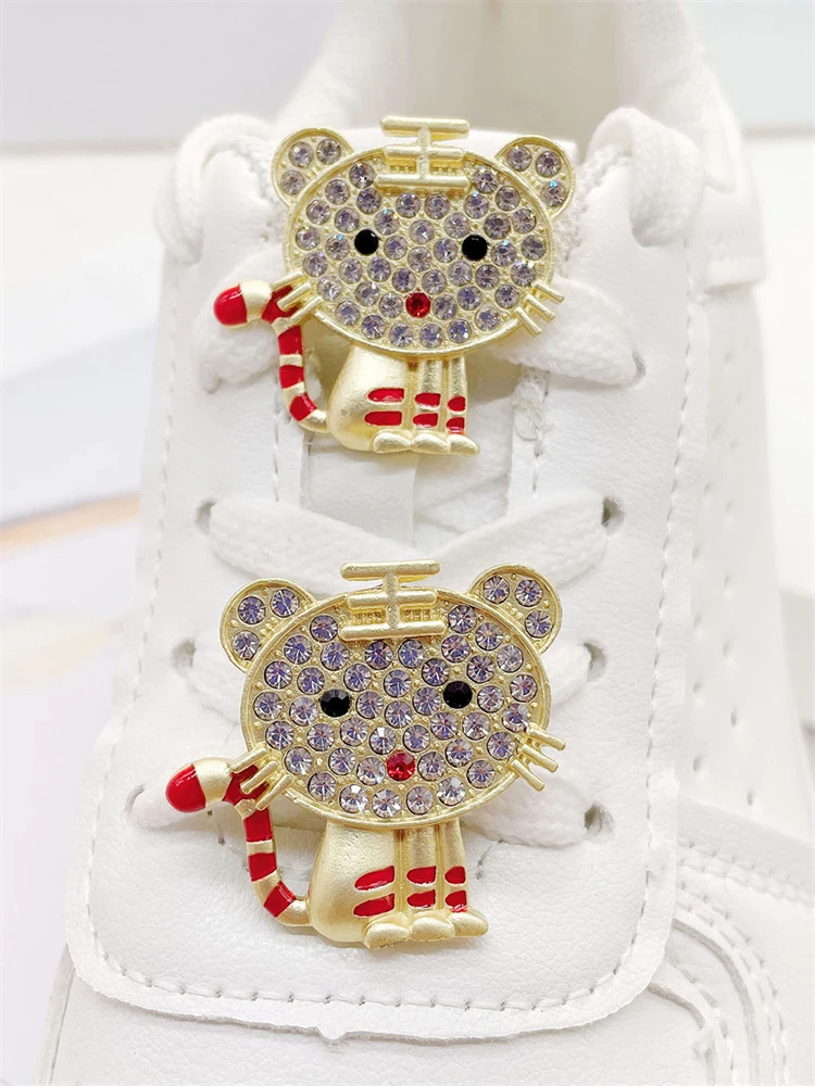 1PC-Luxury-Rhinestone-Tiger-Shoelaces-Charms-Alloy-Buckle-Decorations ...