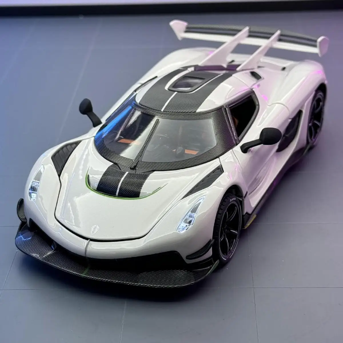 1-24-Scale-Car-Models-Koenigsegg-Jesko-Alloy-Diecast-High-Simulation ...