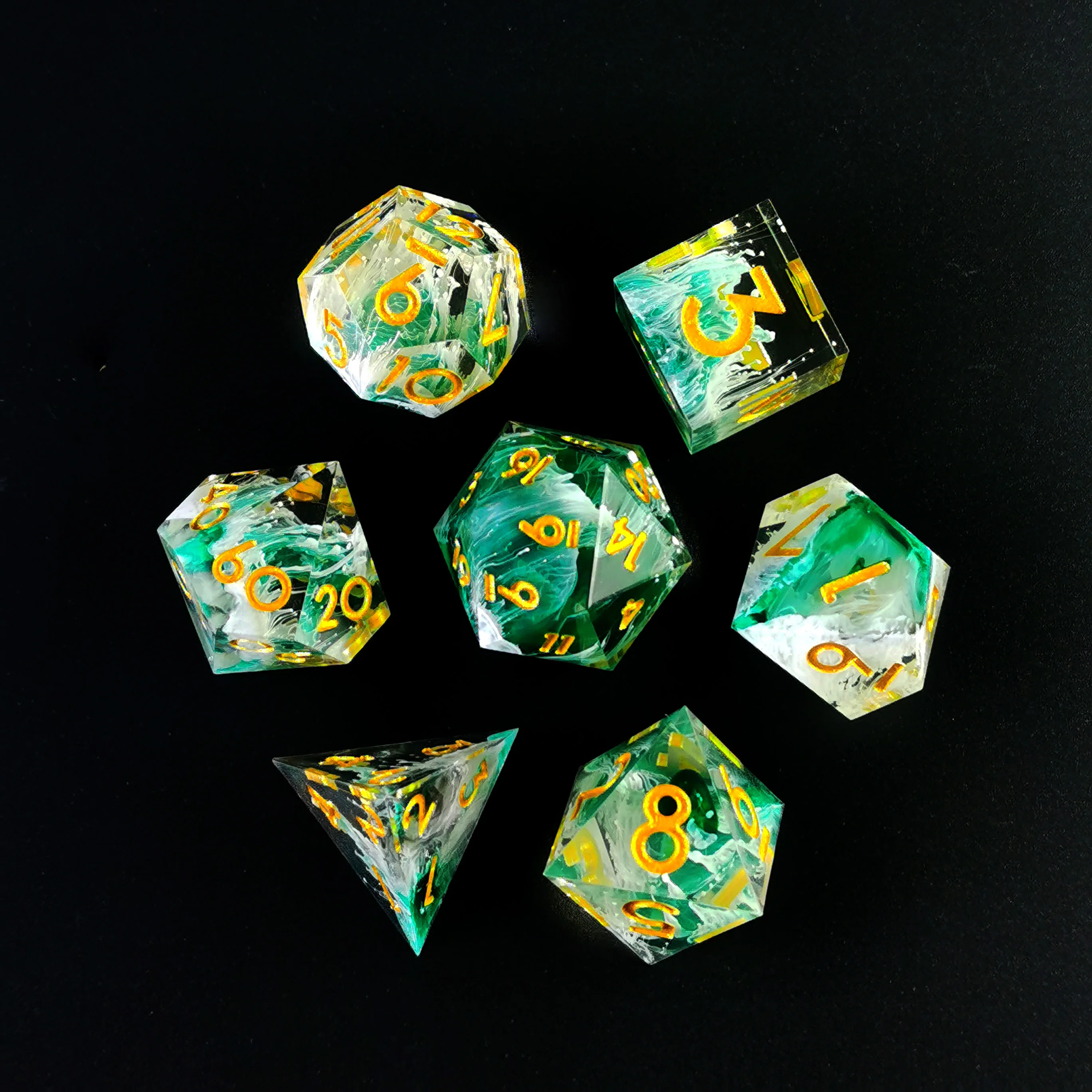 Juego-de-dados-DnD-de-resina-con-borde-afilado-hecho-a-mano-dados-poli ...