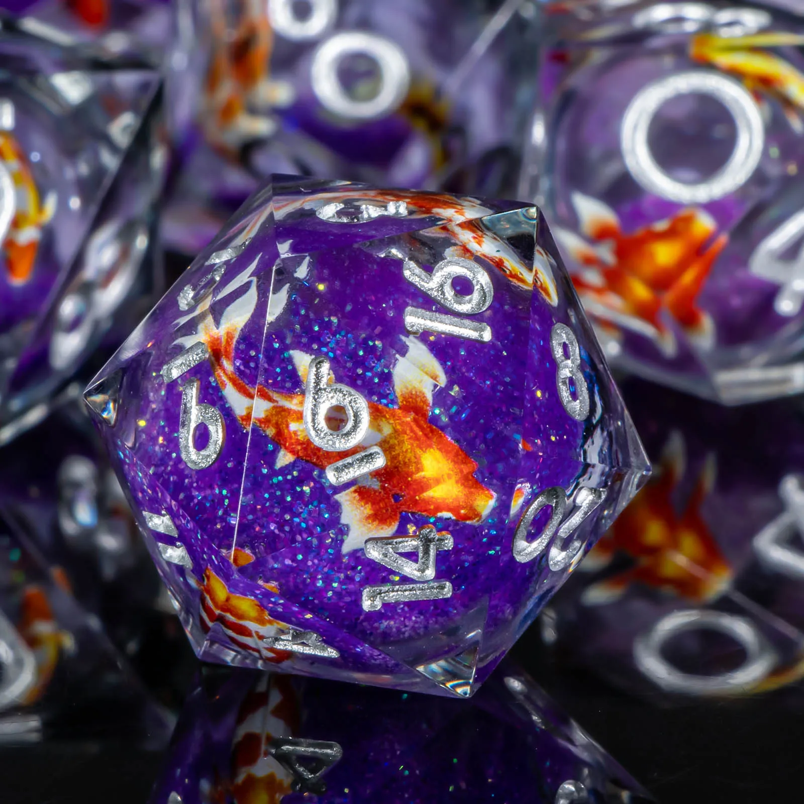 Liquid Core Koi Fish Dice Set DND, 7Pcs Sharp Edge Resin Role Playing D ...