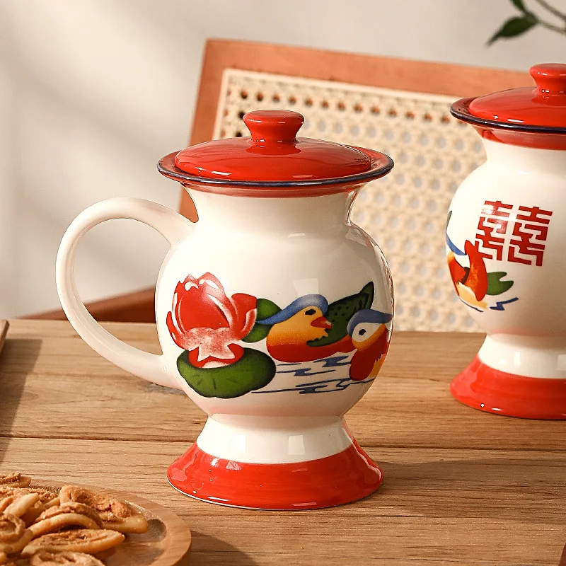 Chinese Red Characteristic Spittoon Water Cup Chamber Pot Tea Cup ...