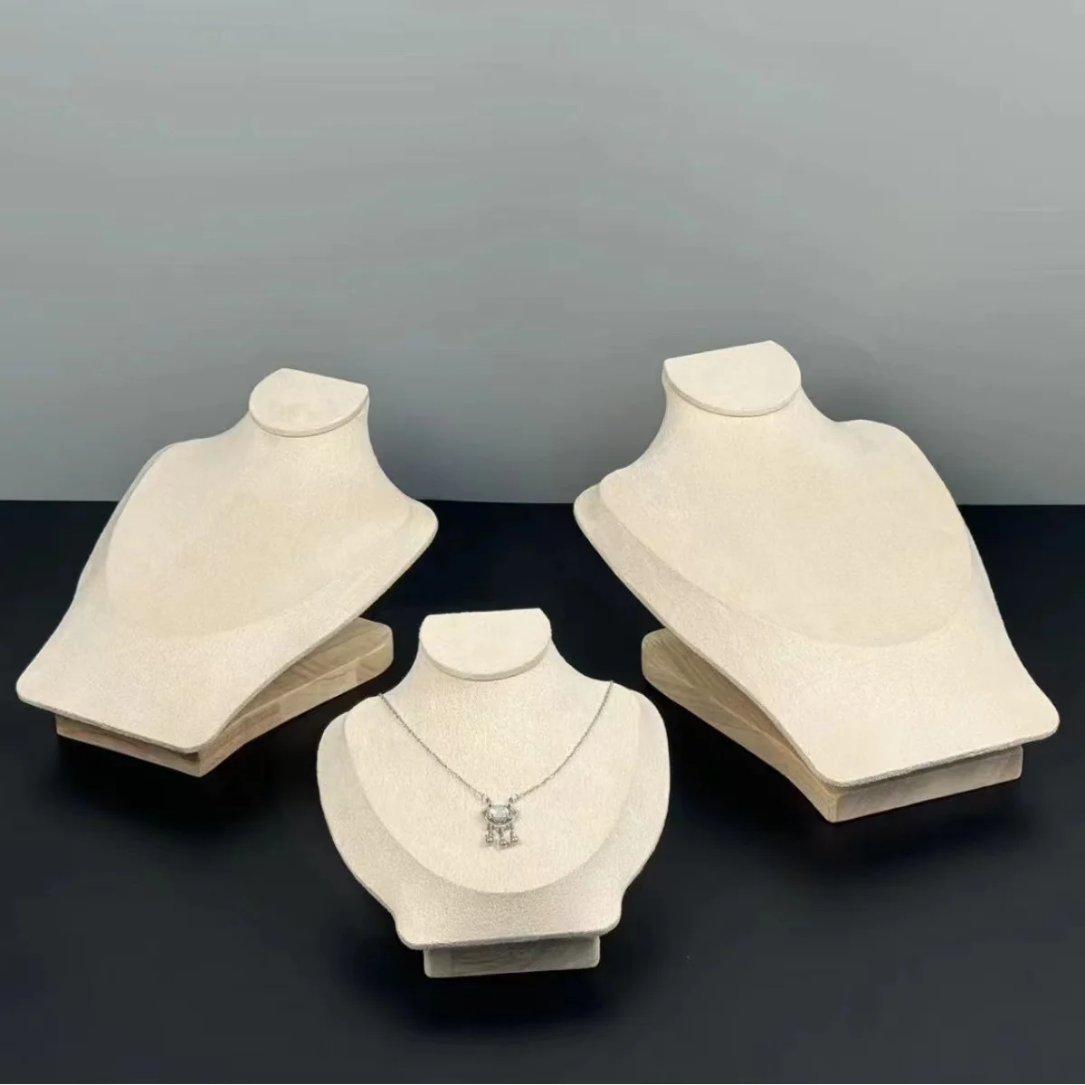 New High Sense Solid Wood Model Counter Jewelry Storage Bracelet ...