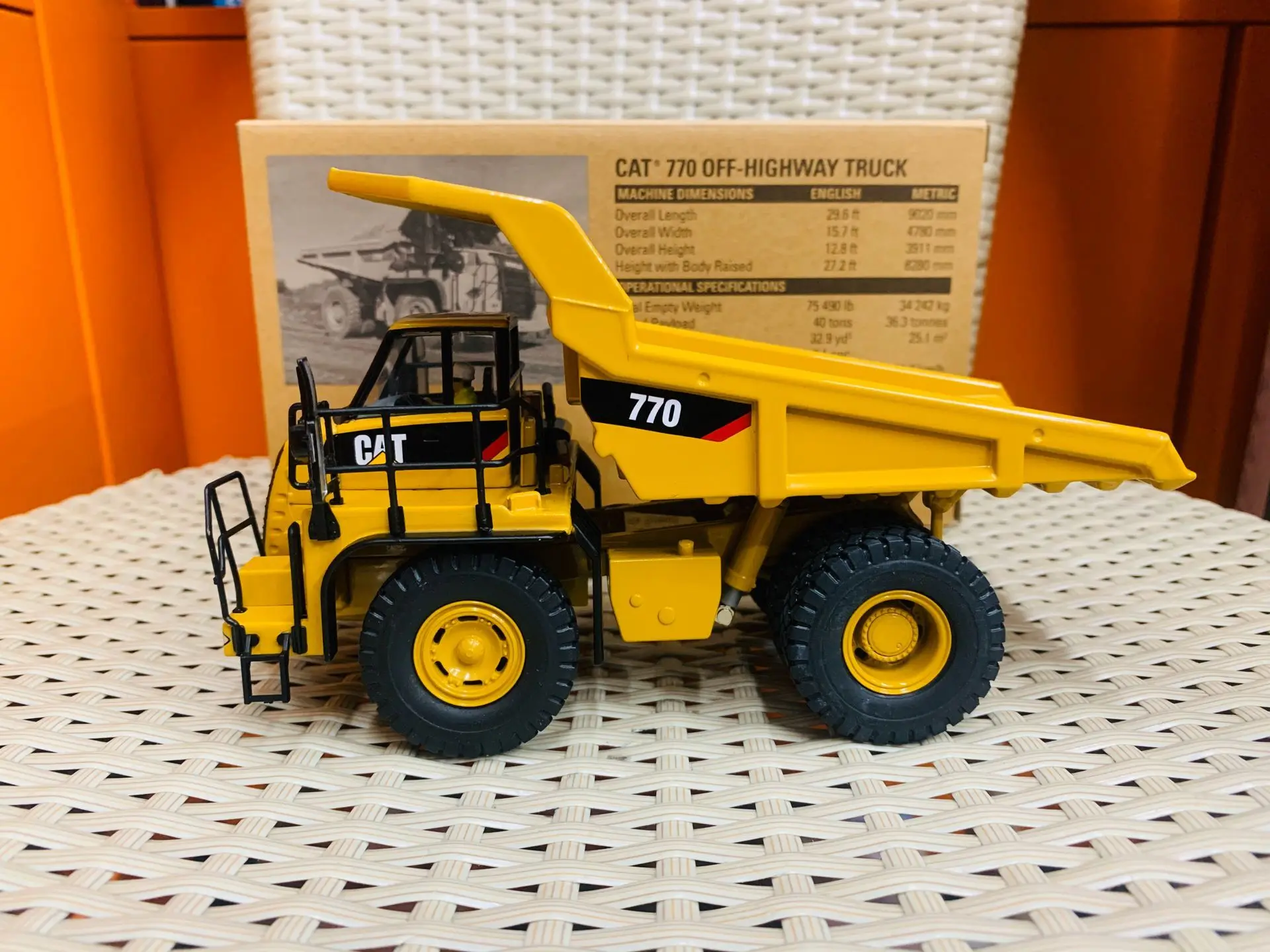 Caterpillar Cat 770 Off-highway Truck 1/50 Scale Diecast Model Dm85551 ...