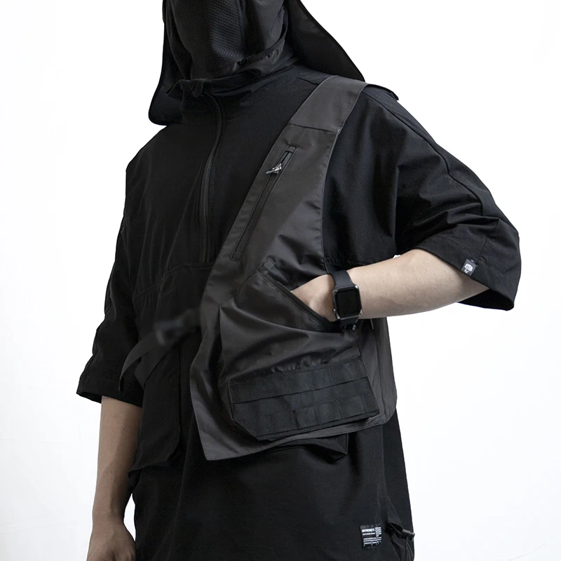 Techwear Accessories | Warcore Vs Techwear | Mens Techwear Vest ...