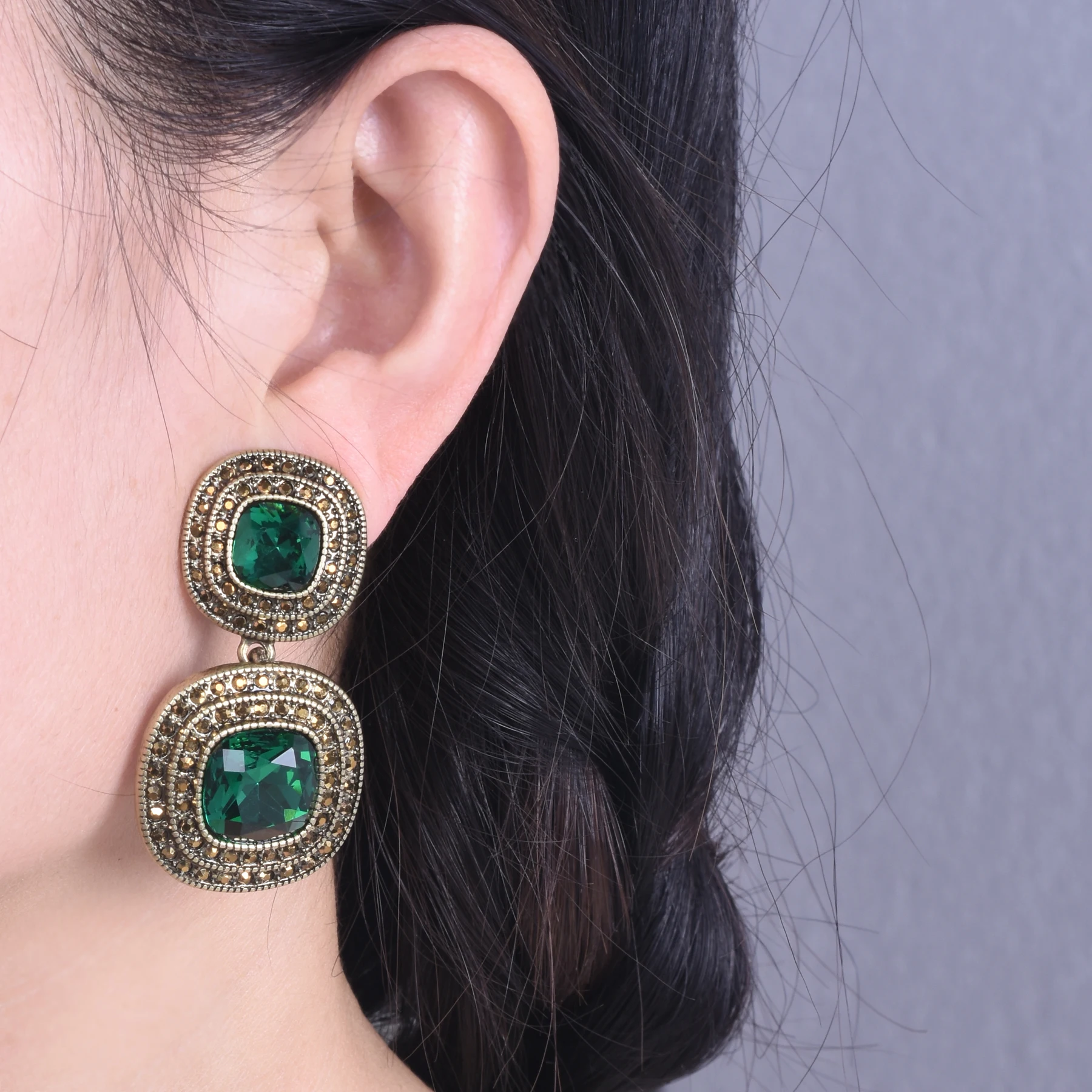 Vintage-rhinestone-copper-plated-gold-earrings-Green-dark-red-high ...