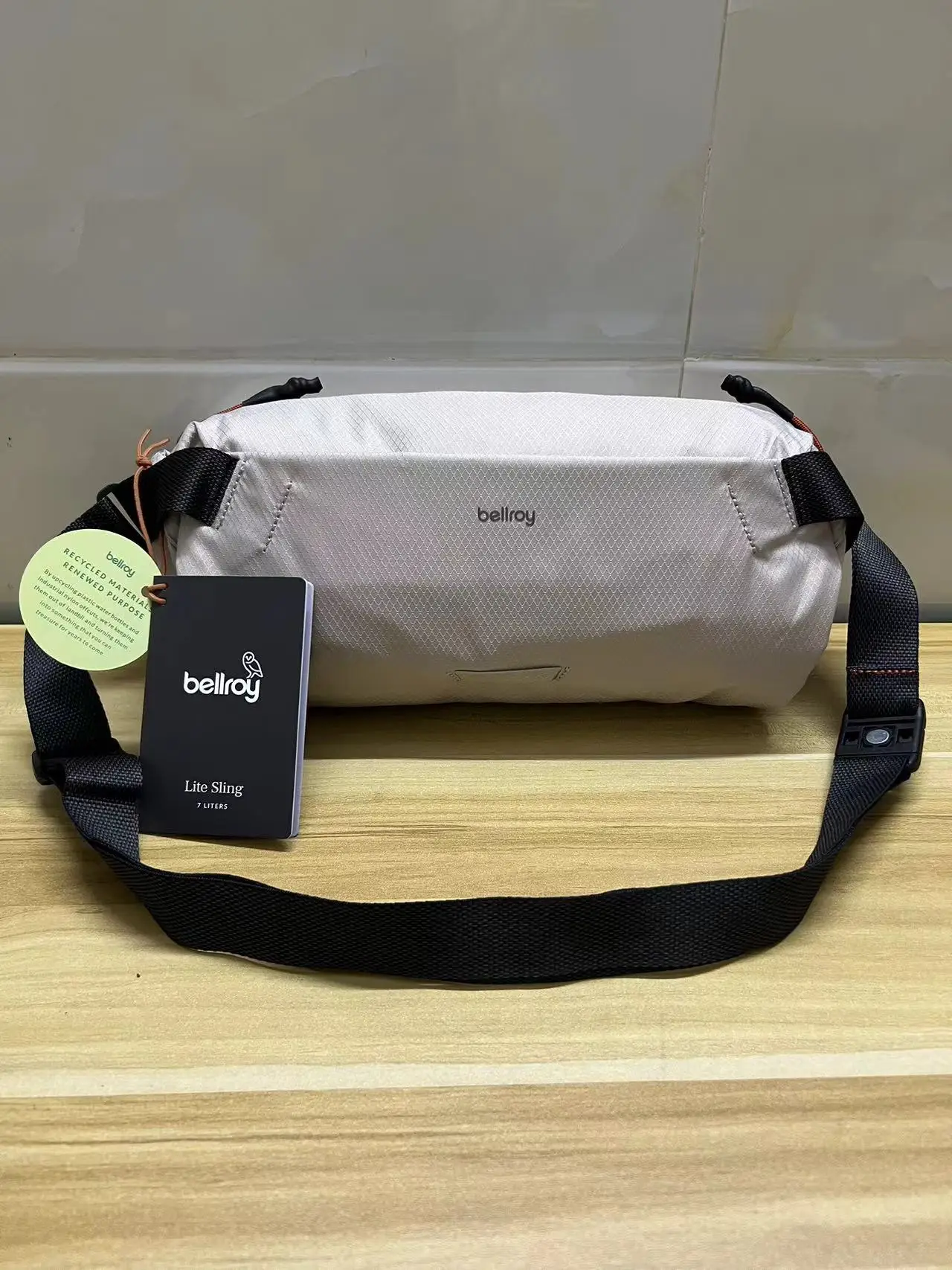 bellroy-Australia-Sling-7L-Waterproof-Chest-Bag-One-Shoulder-Large ...