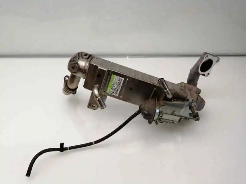2560130130-14080000496-13064310003-so-utucu-Egr-ile-uyumlu-toyota-Hilux ...