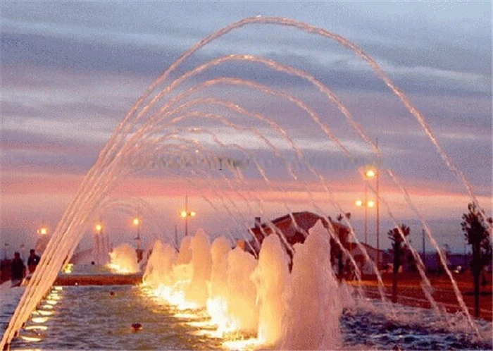 Water Fountain Parabola