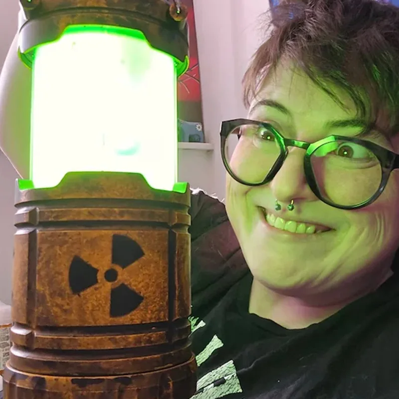 Geeky Nuclear Reactor Night Light - Sci-Fi Mood Lamp for Gamer/Engineer ...