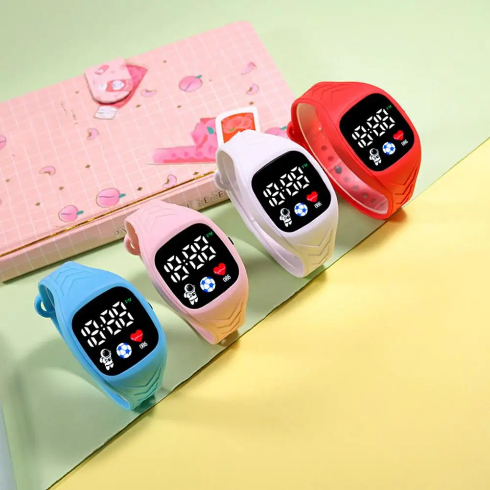 New-Outdoor-Sports-Colour-Electronic-Watch-Led-Digital-Square-Watch ...