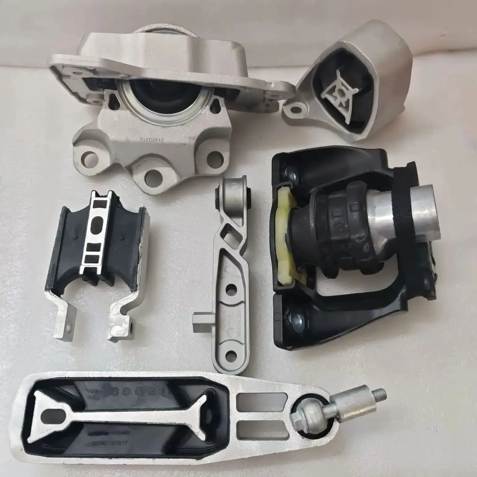 For Volvo engine mount set of 6 31330592 31401144 31480564 31339953 ...