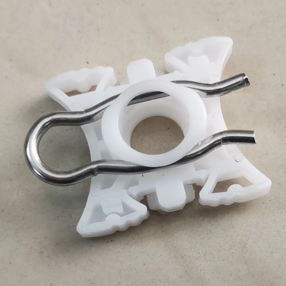 100Pcs High-Quality White Retainer Buckle Clips For Volvo