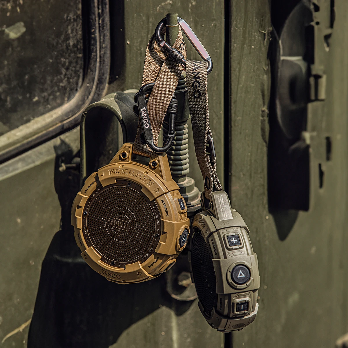 Mifa-Tango-Alto-falante-Bluetooth-port-til-com-lanterna-IP67-imperme ...