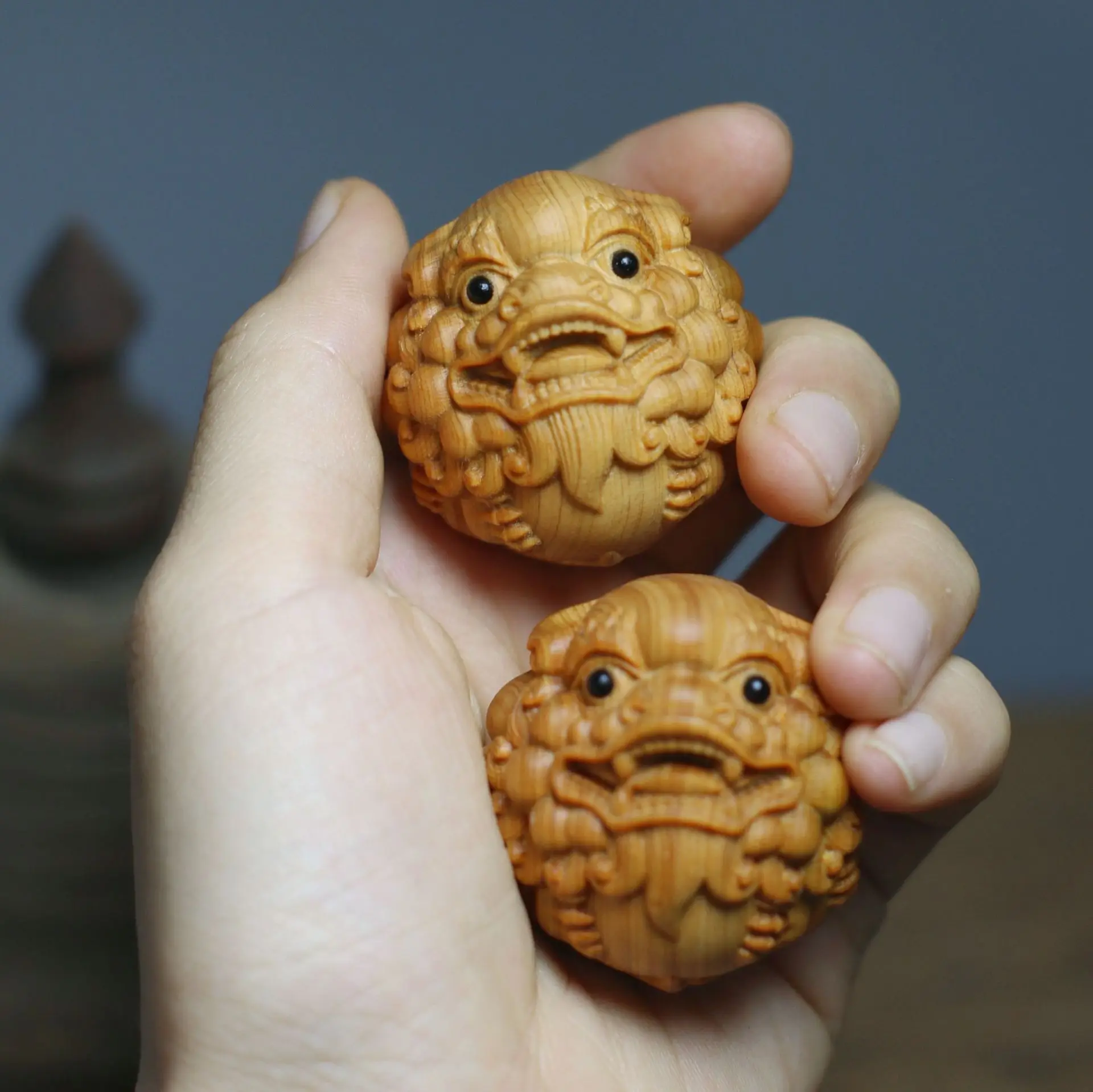 Natural-Boxwood-spherical-brave-troops-Wood-Figurines-Lion-Craft-Carved ...