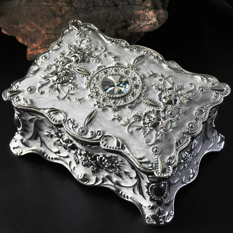 Metal Jewelry Box Zinc Alloy Luxury Ring Storage Boxes Retro Necklaces ...
