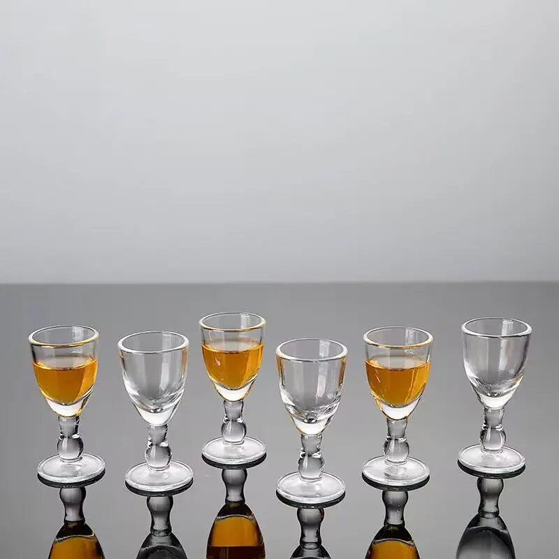 Seis Mini copas de vino de espíritu blanco de pie alto, copa pequeña ...