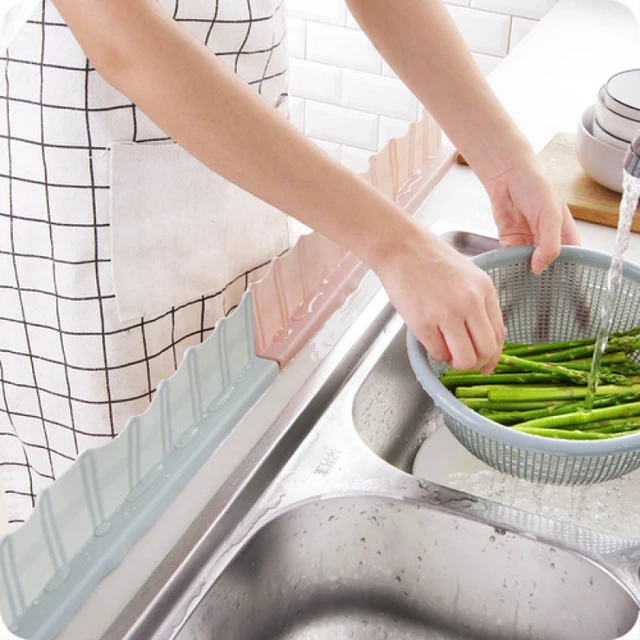 Waterproof Sink Suction Cup Water Baffle Reusable Sink Splash Guard ...