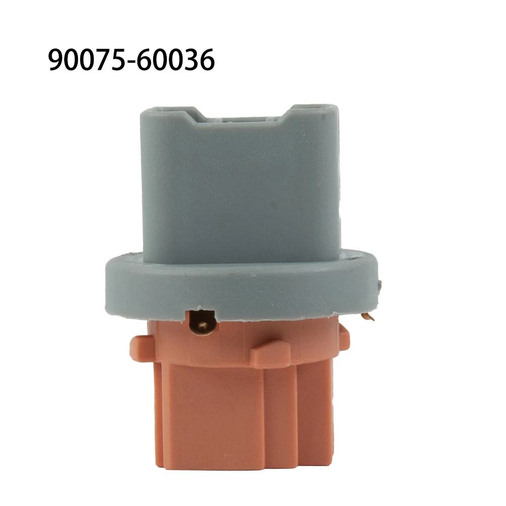 Tail-Lamp-Combination-Socket-Plastic-Replacement-For-Toyota-2001-2007 ...