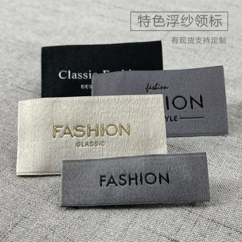 High-end-clothing-collar-calibration-as-the-main-mark-of-clothing ...