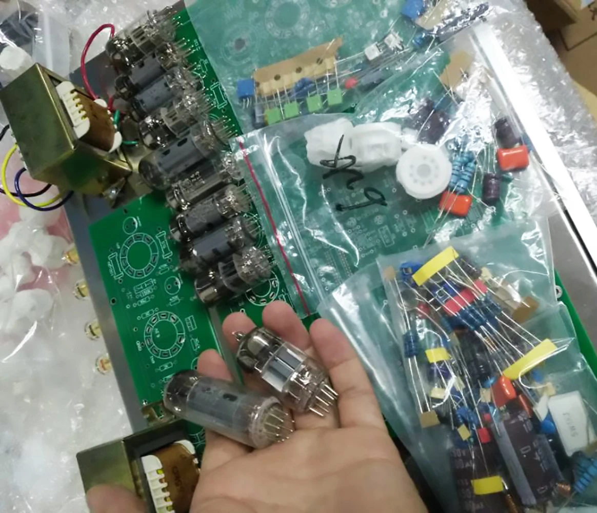 Modern Vacuum Tube Radio