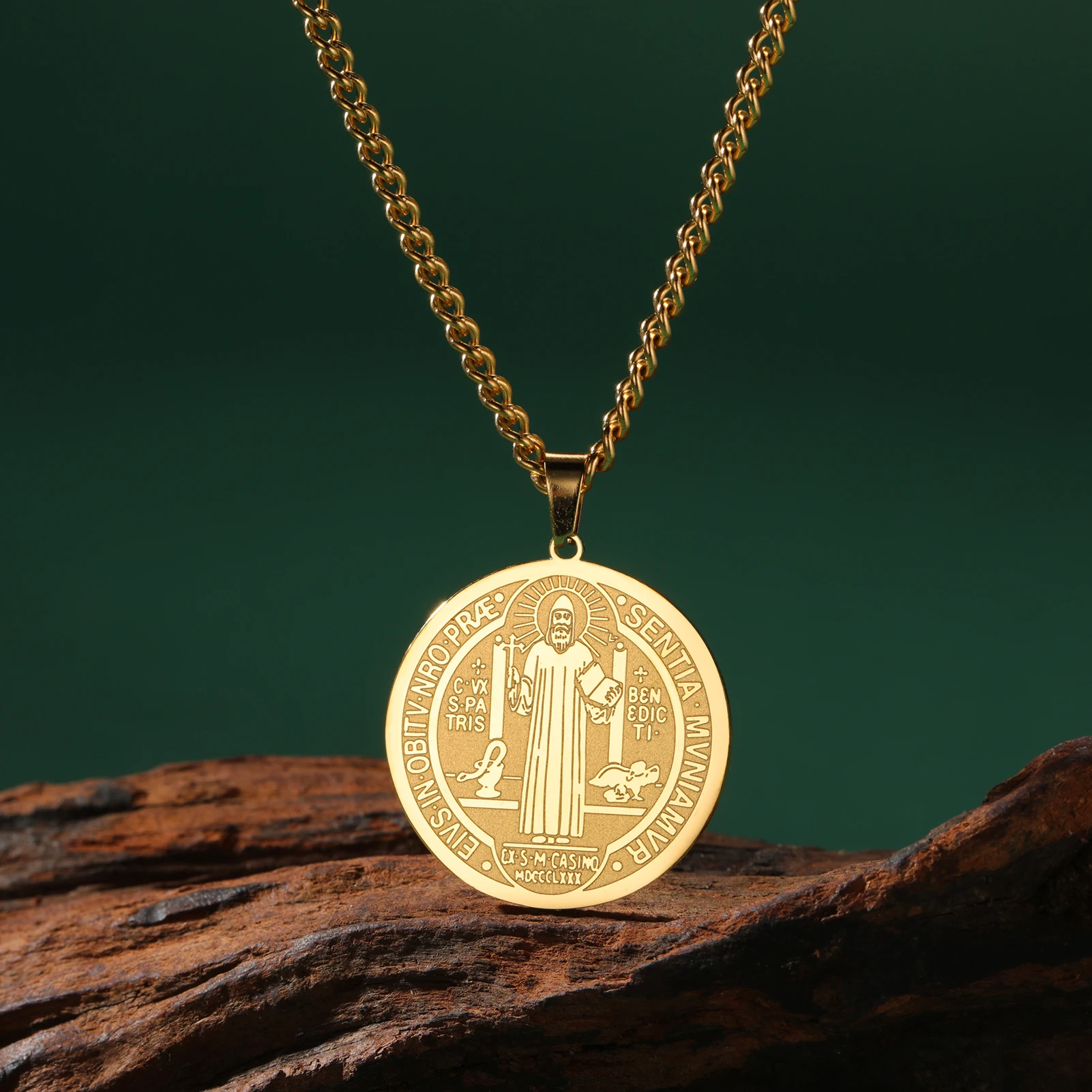 Collares-de-medalla-de-San-Benito-para-hombres-y-mujeres-acero ...