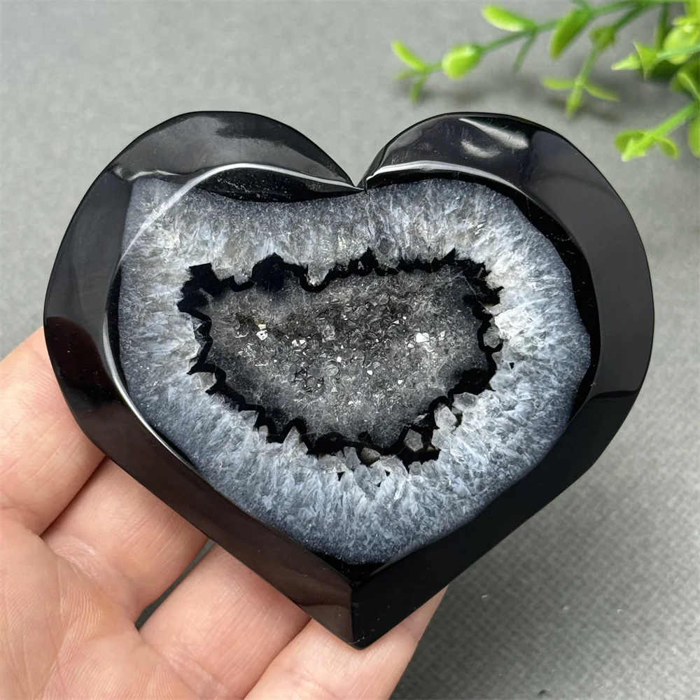 Natural-Gemstone-Black-Agate-Geode-Heart-Shaped-Crystal-Reiki-Energy ...