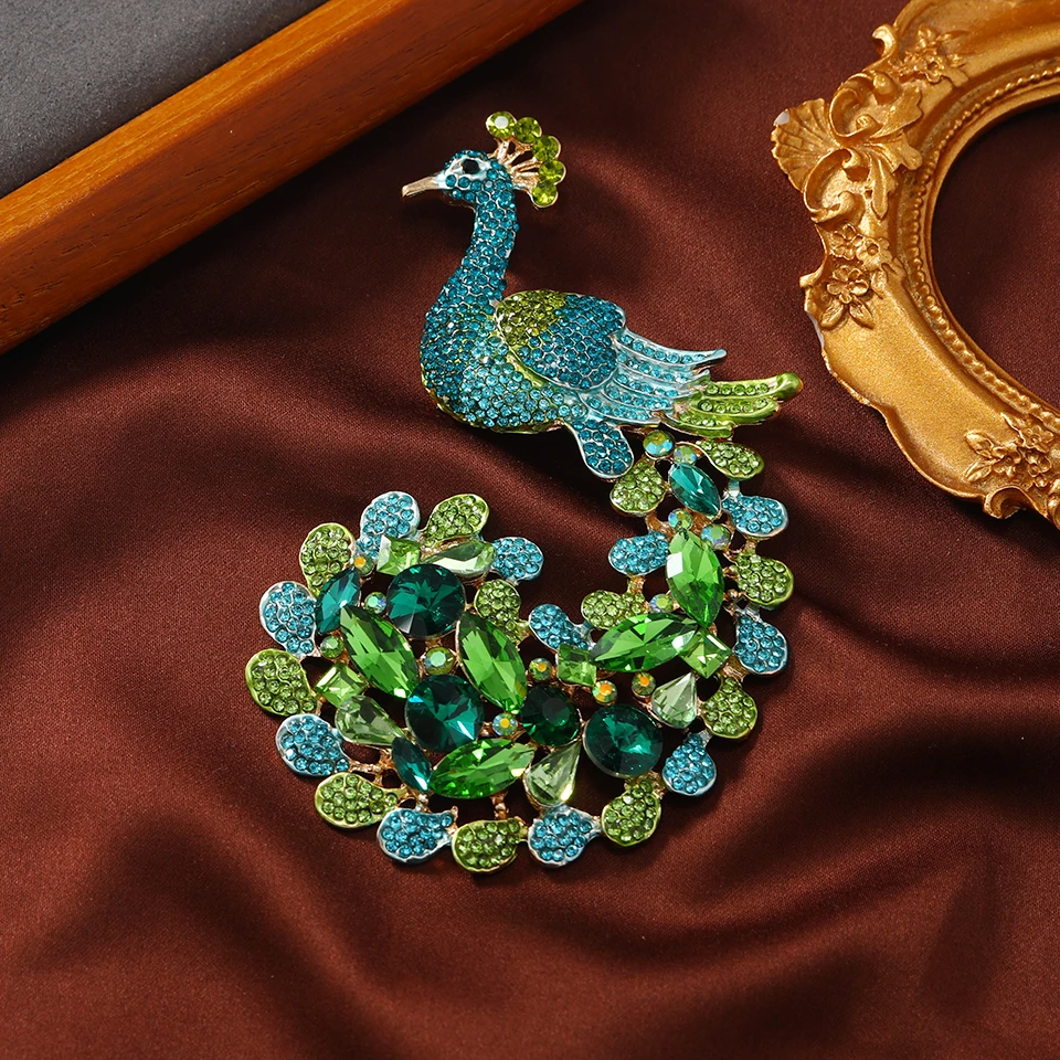 Muylinda Vintage Big Luxury Peacock Brooch Crystal Party Banquet Bird ...