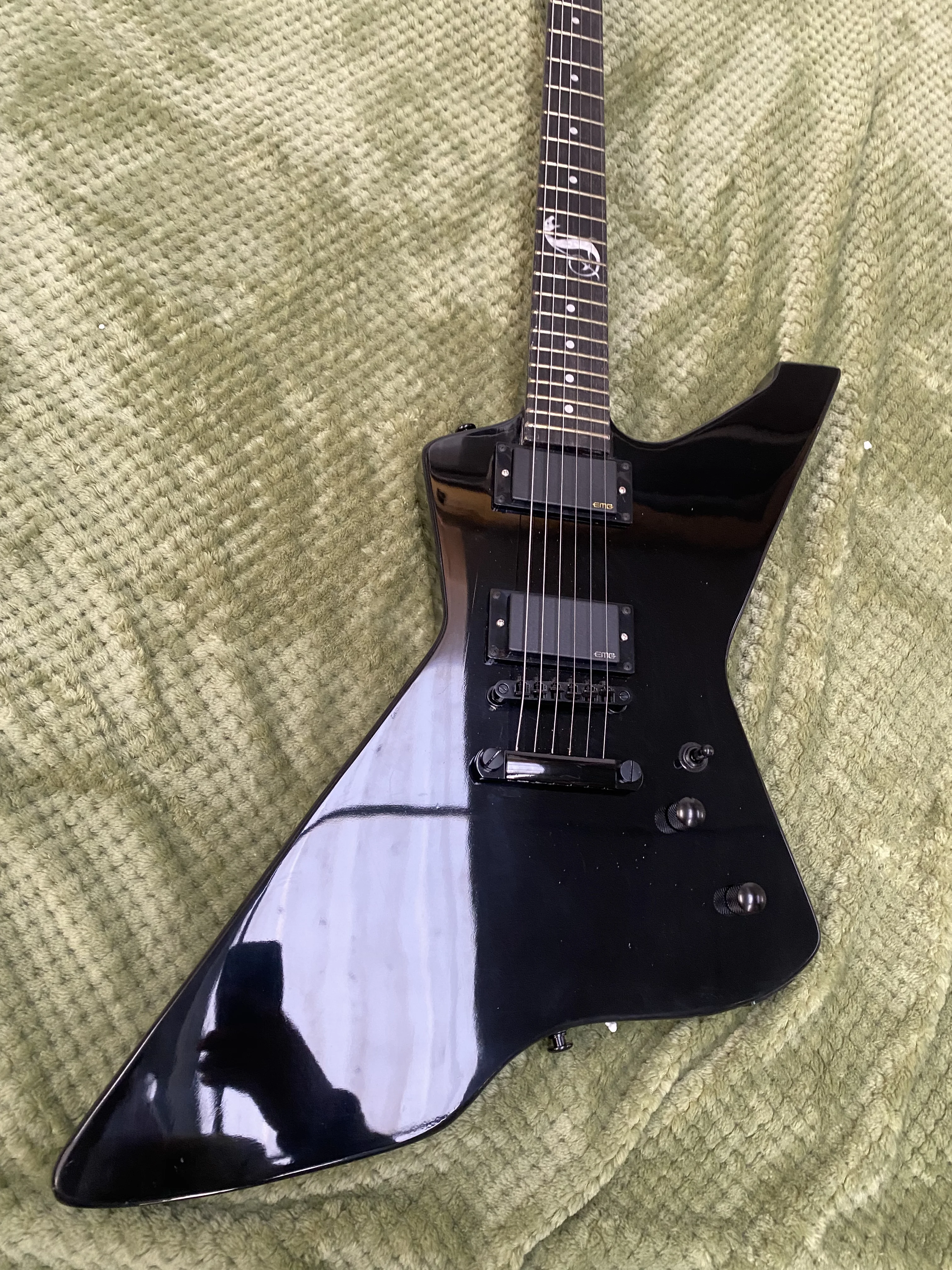 High-quality-electric-guitar-goose-shape-fingerboard-snake-inlay-high ...